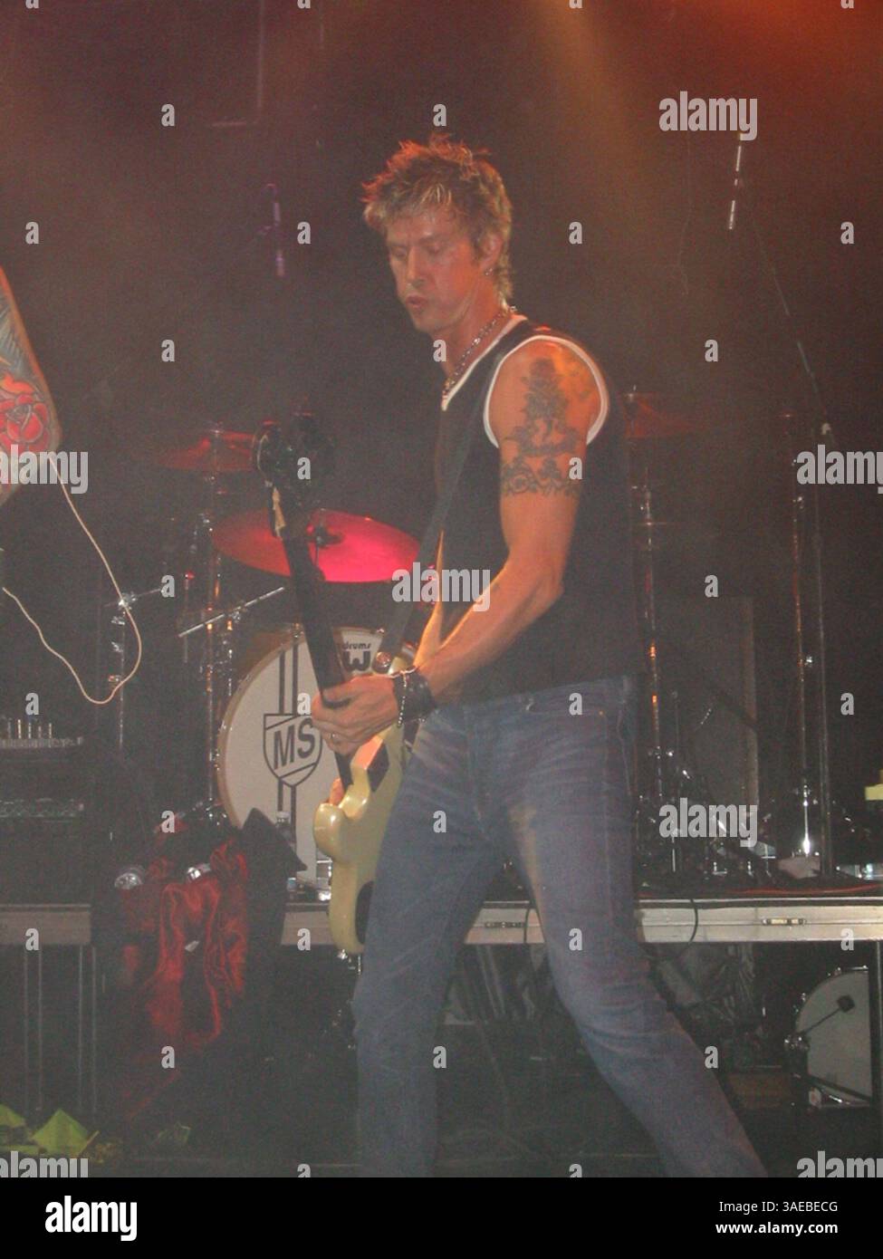 Apr 29, 2002; West Hollywood, CA, USA; Guns N' Roses members Slash and ...