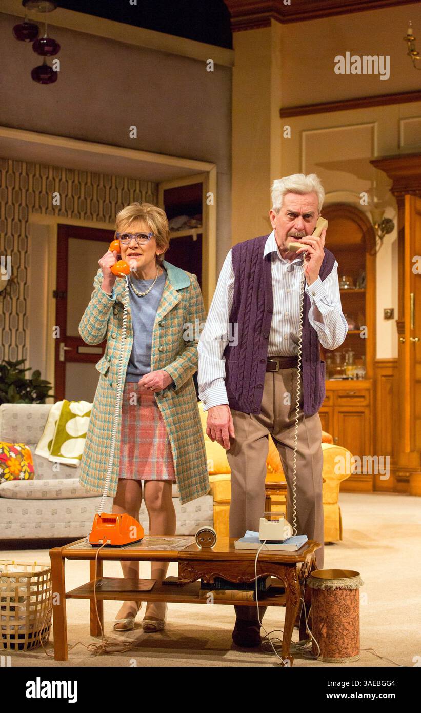 Gillian Wright (Mary Featherstone), Nicholas Le Prevost (Frank Foster ...