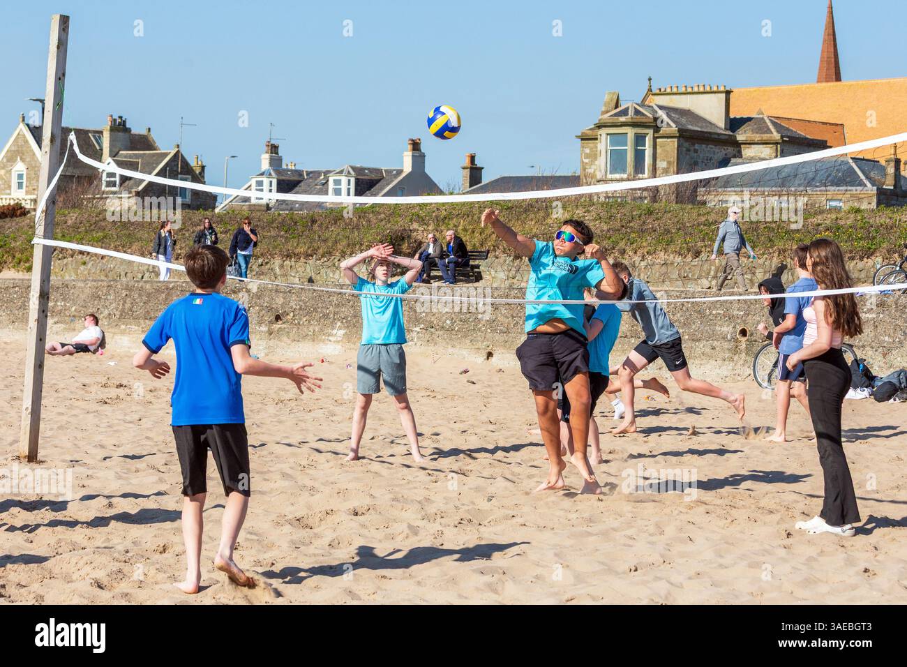 Troon, UK. 06th Apr, 2025. Tourists and locals take advantage of the ...