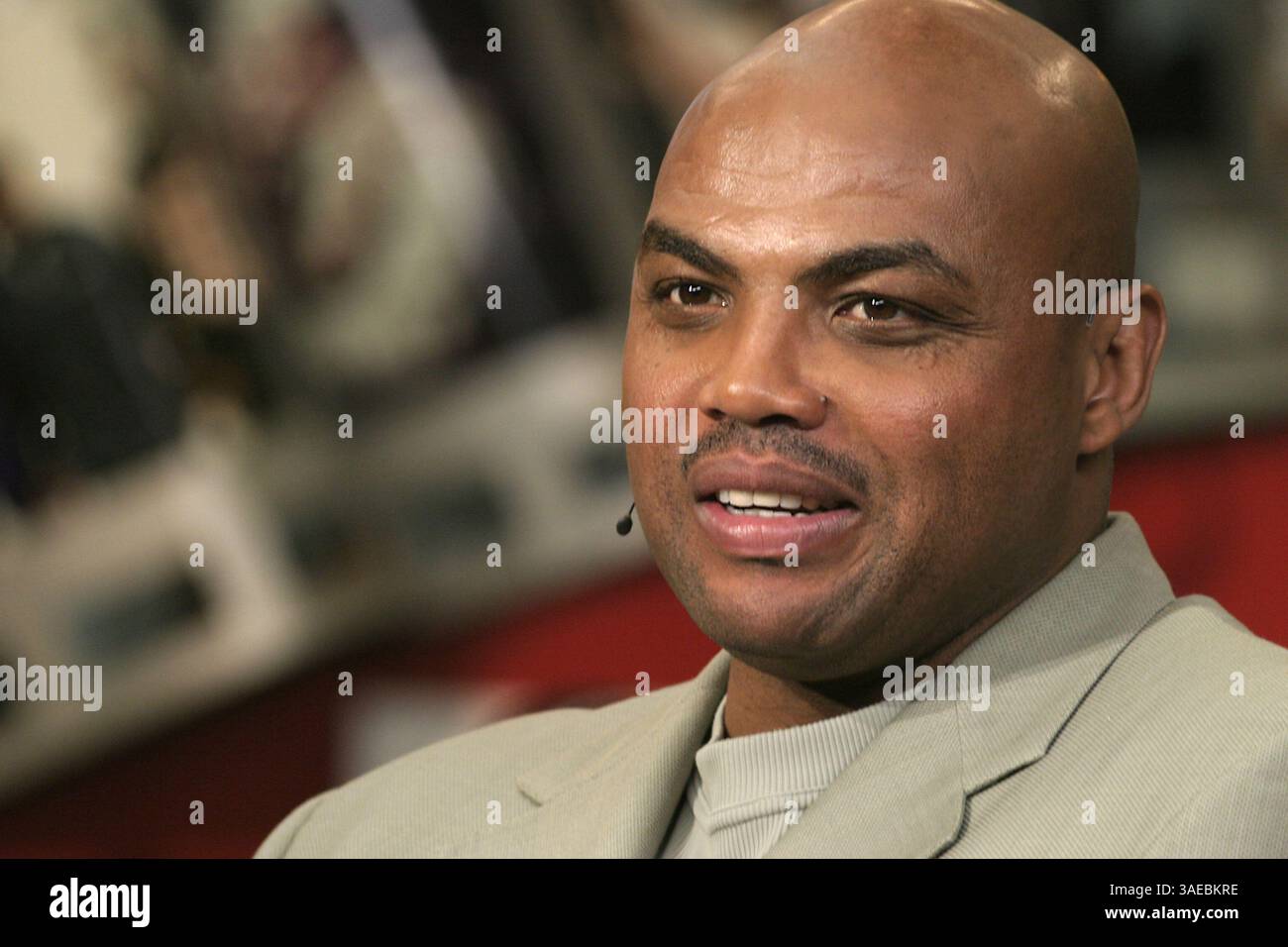 Feb 10, 2004; Los Angeles, CA, USA; NBA star CHARLES BARKLEY hosts the ...