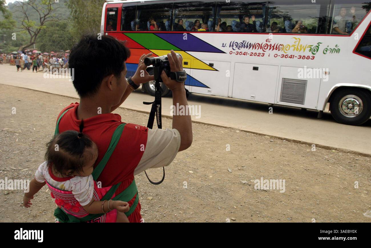 Refugee camp hmong hi-res stock photography and images - Alamy