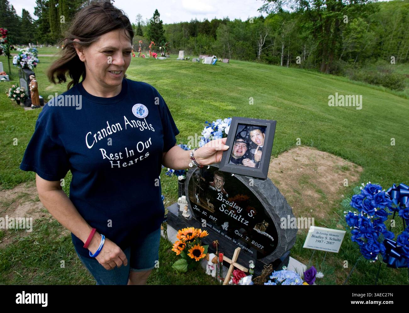 Jun 07, 2008 - Crandon, Wisconsin, USA - DIANNE SCHULTZ stands next her ...