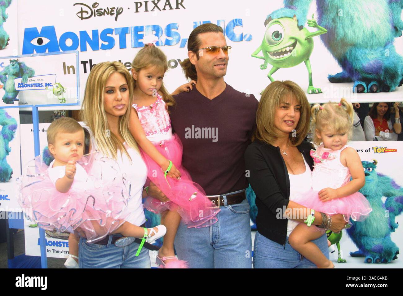 Oct. 28, 2001; Los Angeles, CA, USA; Actor LORENZO LAMAS with wife ...