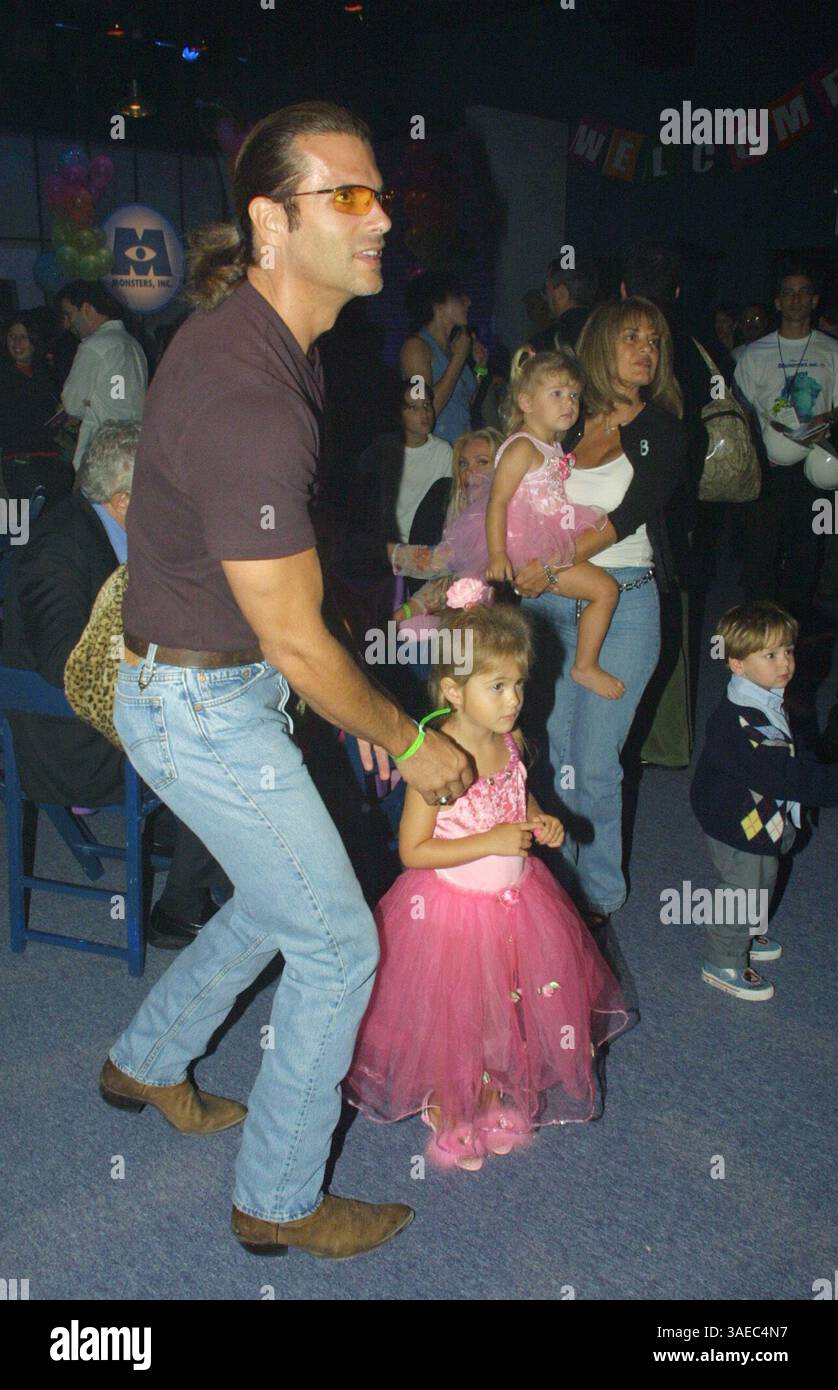 Oct 28, 2001; Los Angeles, CA, USA; Actor LORENZO LAMAS & daughter ...