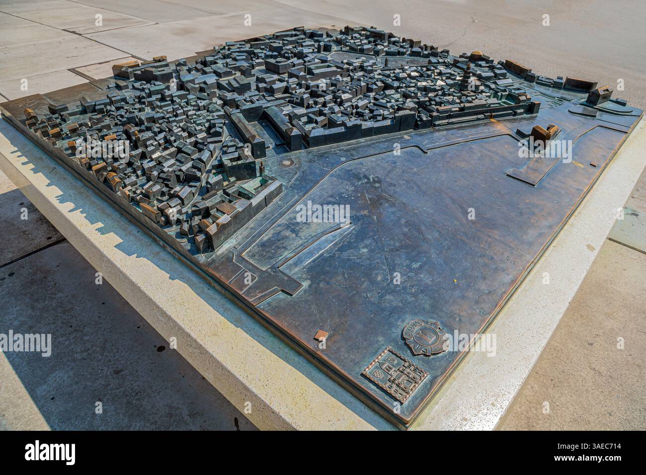 SPLIT, CROATIA - AUGUST 22, 2024: Bronze model of the historical core ...