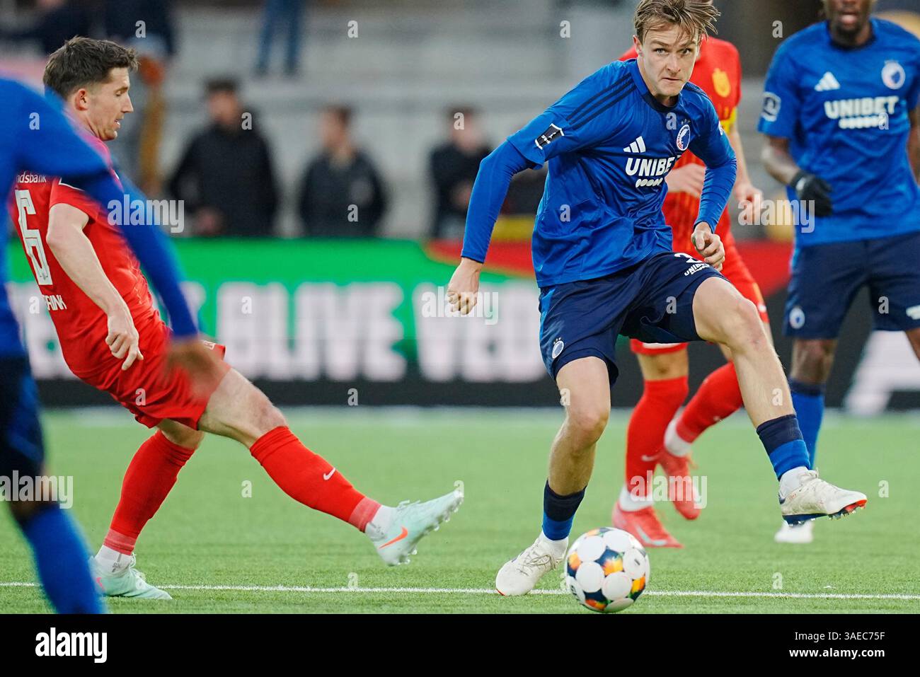 Farum, Denmark. 06th Apr, 2025. FC Nordsjaelland moeder FC Koebenhavn i ...