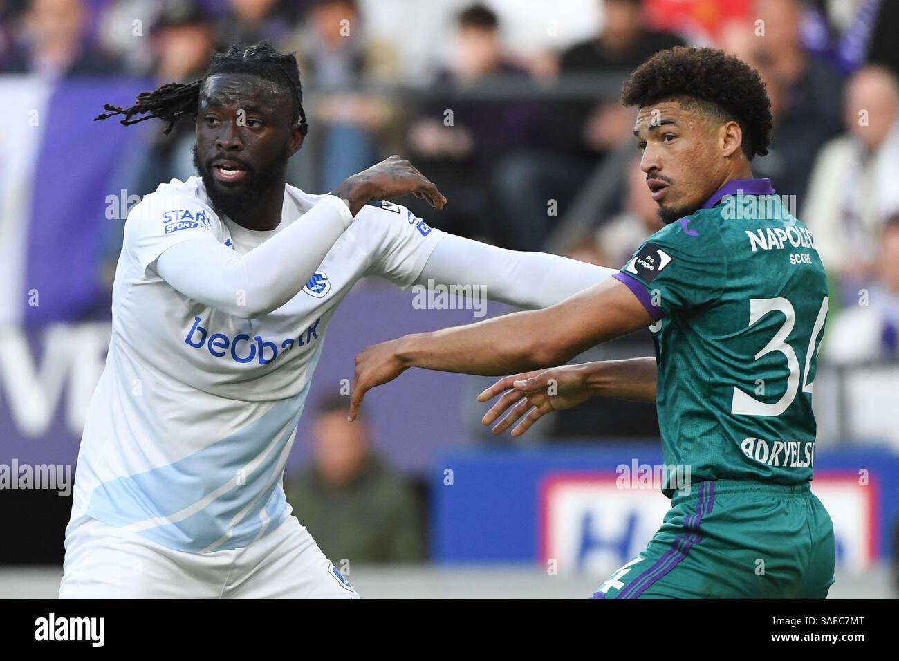 Brussels, Belgium. 06th Apr, 2025. Genk's Tolu Toluwalase Arokodare and Anderlecht's Adryelson ...