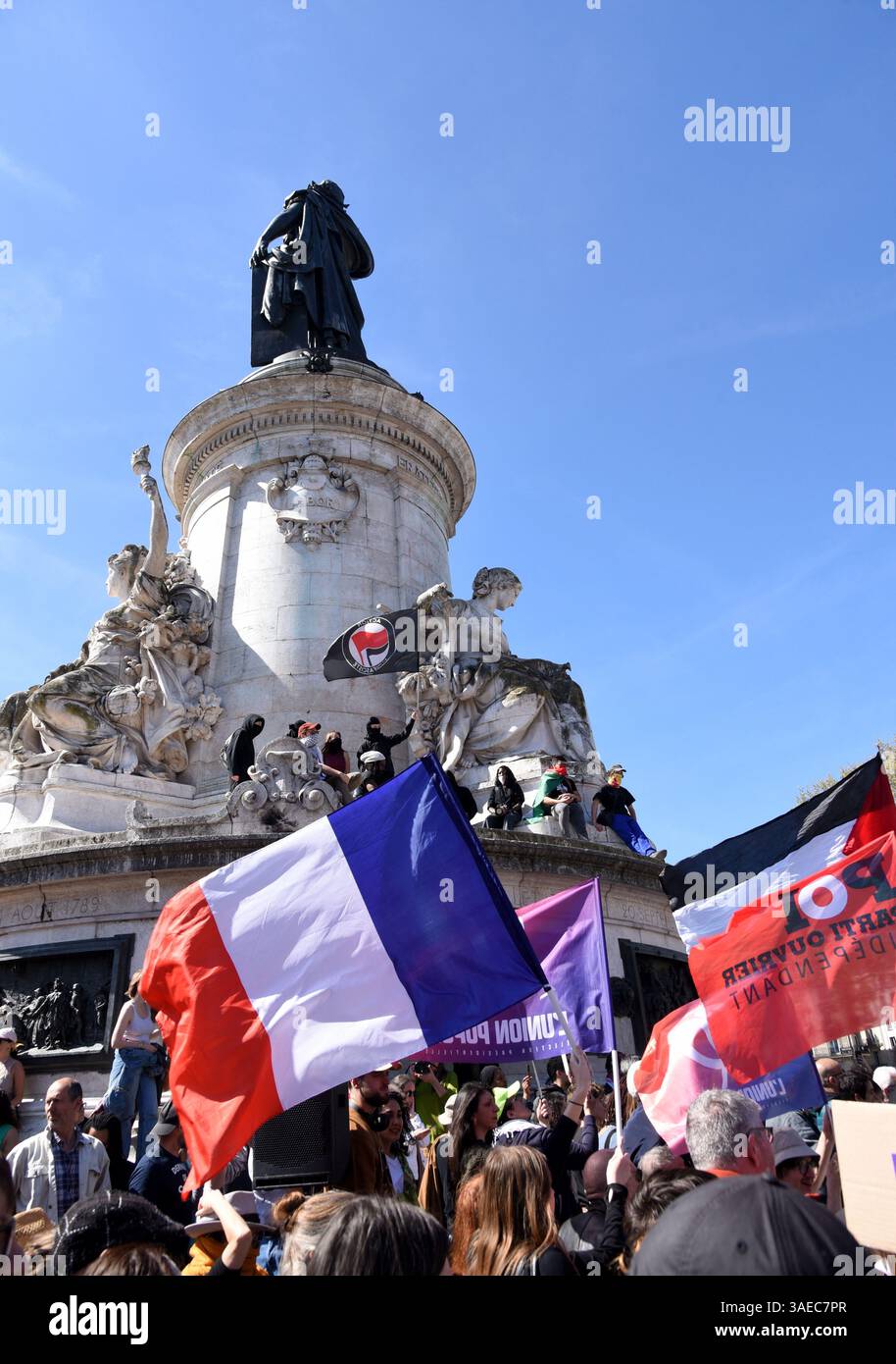 Paris, France. 06th Apr, 2025. Demonstration against the far right ...
