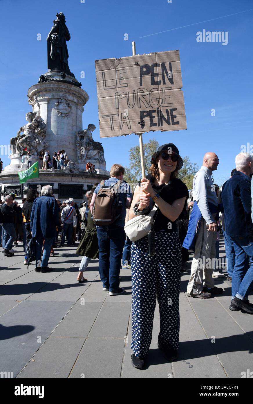 Paris, France. 06th Apr, 2025. Demonstration against the far right ...