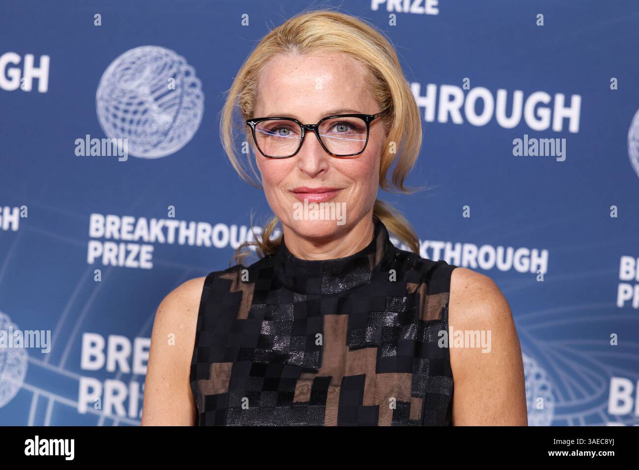 SANTA MONICA, LOS ANGELES, CALIFORNIA, USA - APRIL 05: Gillian Anderson ...