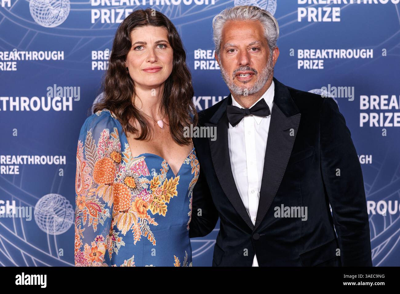 SANTA MONICA, LOS ANGELES, CALIFORNIA, USA - APRIL 05: Michelle Alves ...