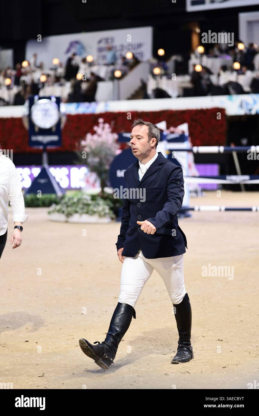 Riders on the course walk before the Longines FEI Jumping World Cup ...