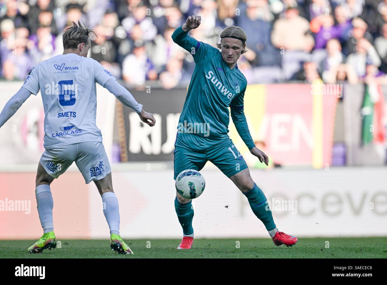 Anderlecht, Belgium. 06th Apr, 2025. Matte Smets (6) of Genk defending ...
