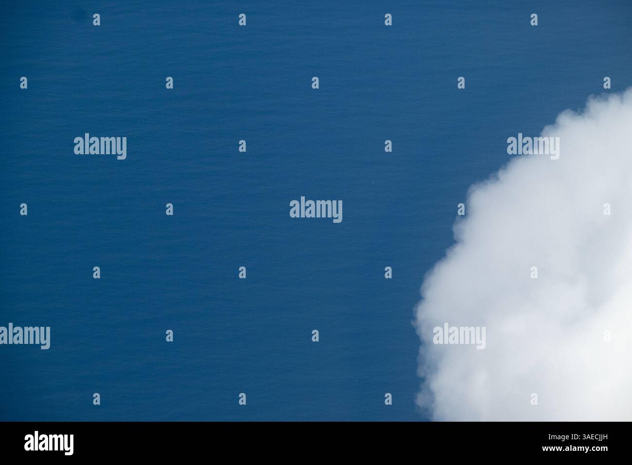 Cuba. 6th Apr, 2025. Aerial views of the Atlantic Ocean from a flight ...