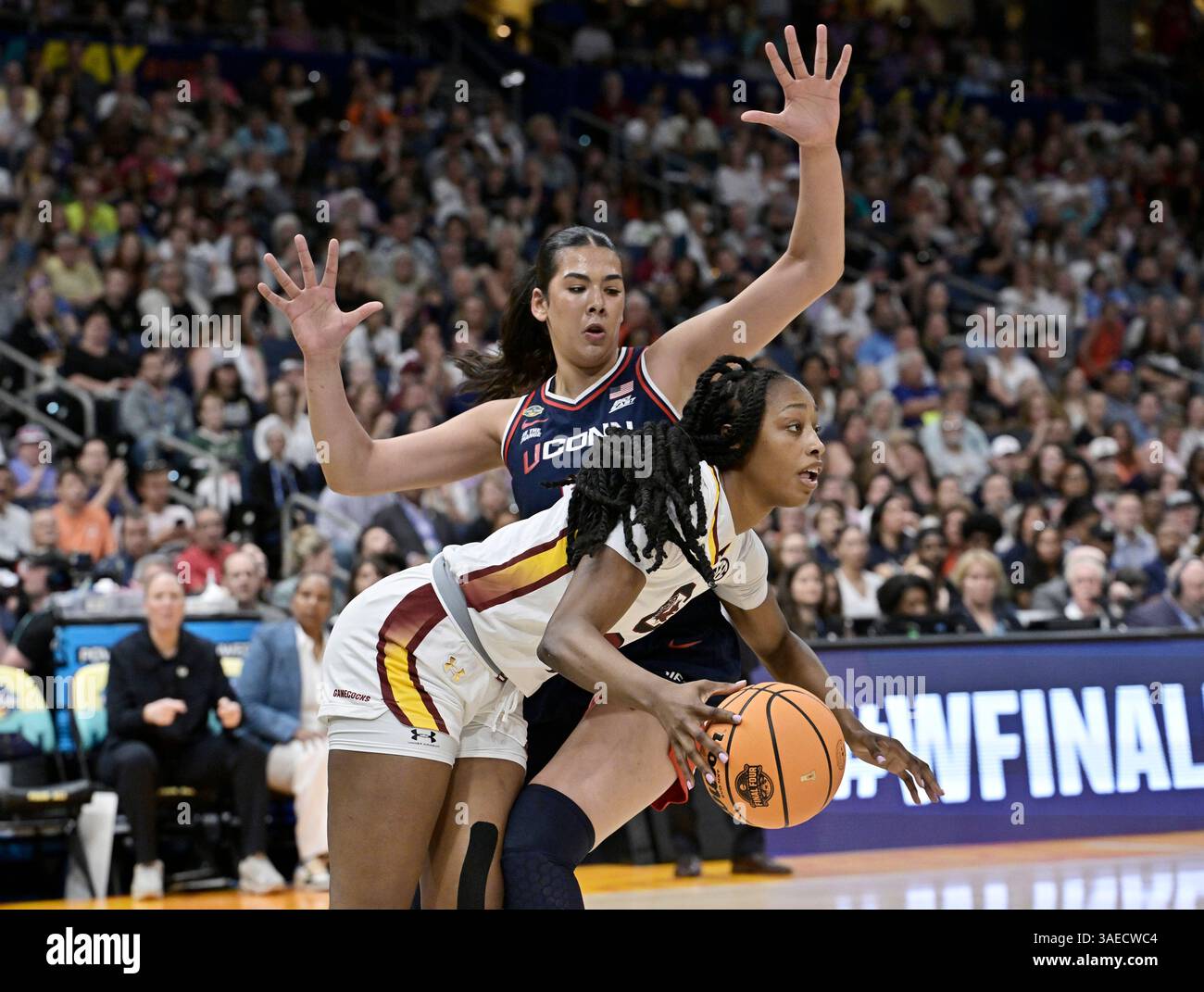 Tampa, United States. 06th Apr, 2025. UConn center Jana El Alfy (8 ...