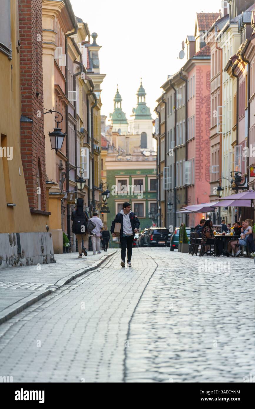 Piwna Street, Warsaw, Poland Old Town perspective view with color ...
