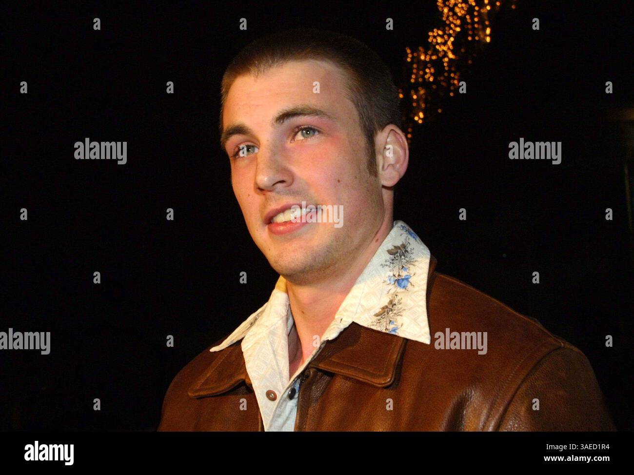 Chris evans actor 2001 hi-res stock photography and images - Alamy