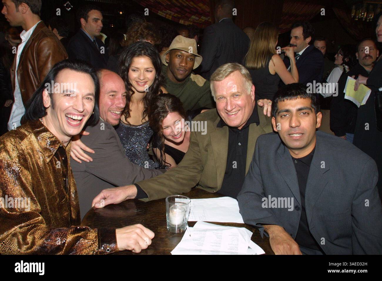 Crossing jordan kathryn hahn hi-res stock photography and images - Alamy