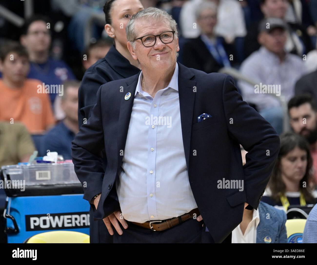 Tampa, United States. 06th Apr, 2025. UConn head coach Geno Auriemma ...