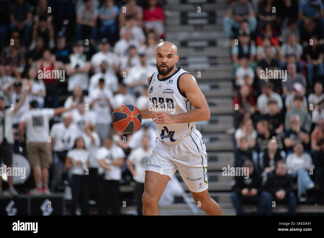Villeurbanne, France. 06th Apr, 2025. Jerome Robinson of Saint-Quentin ...