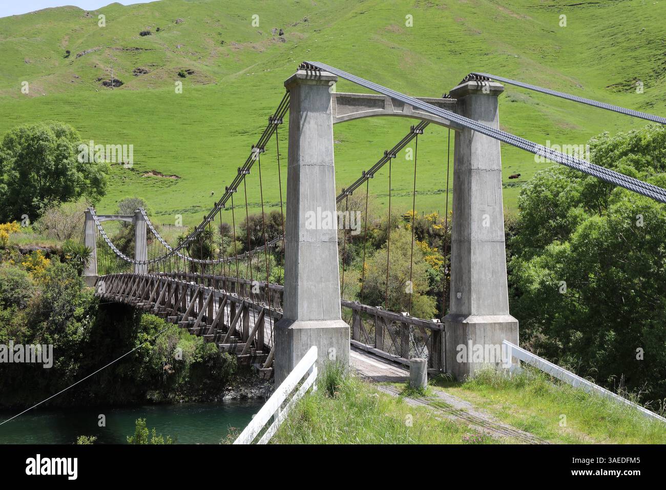 Springvale suspension bridge hi-res stock photography and images - Alamy