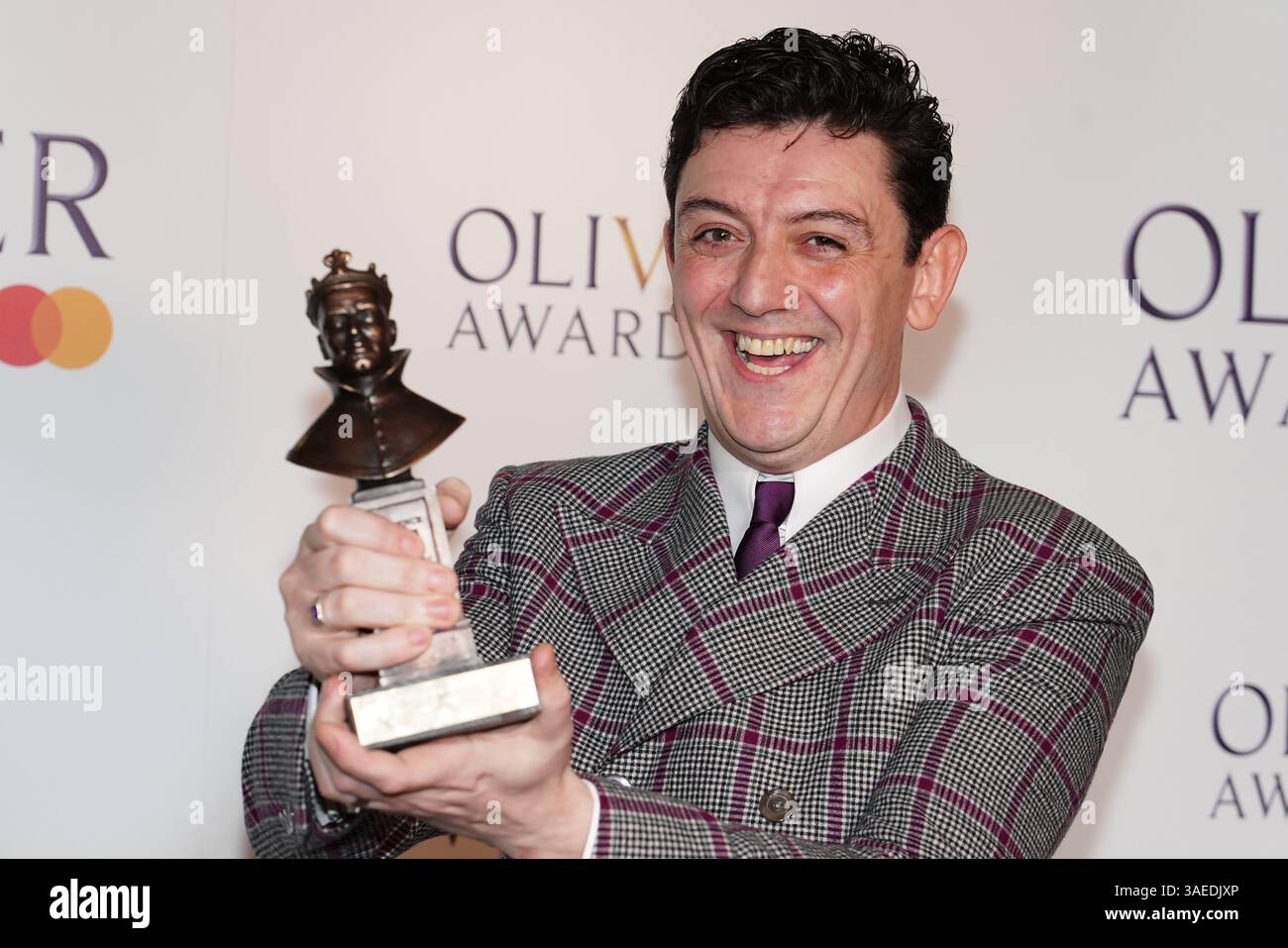 John Dagleish in the Winner's Room with the Best Actor in a Musical ...