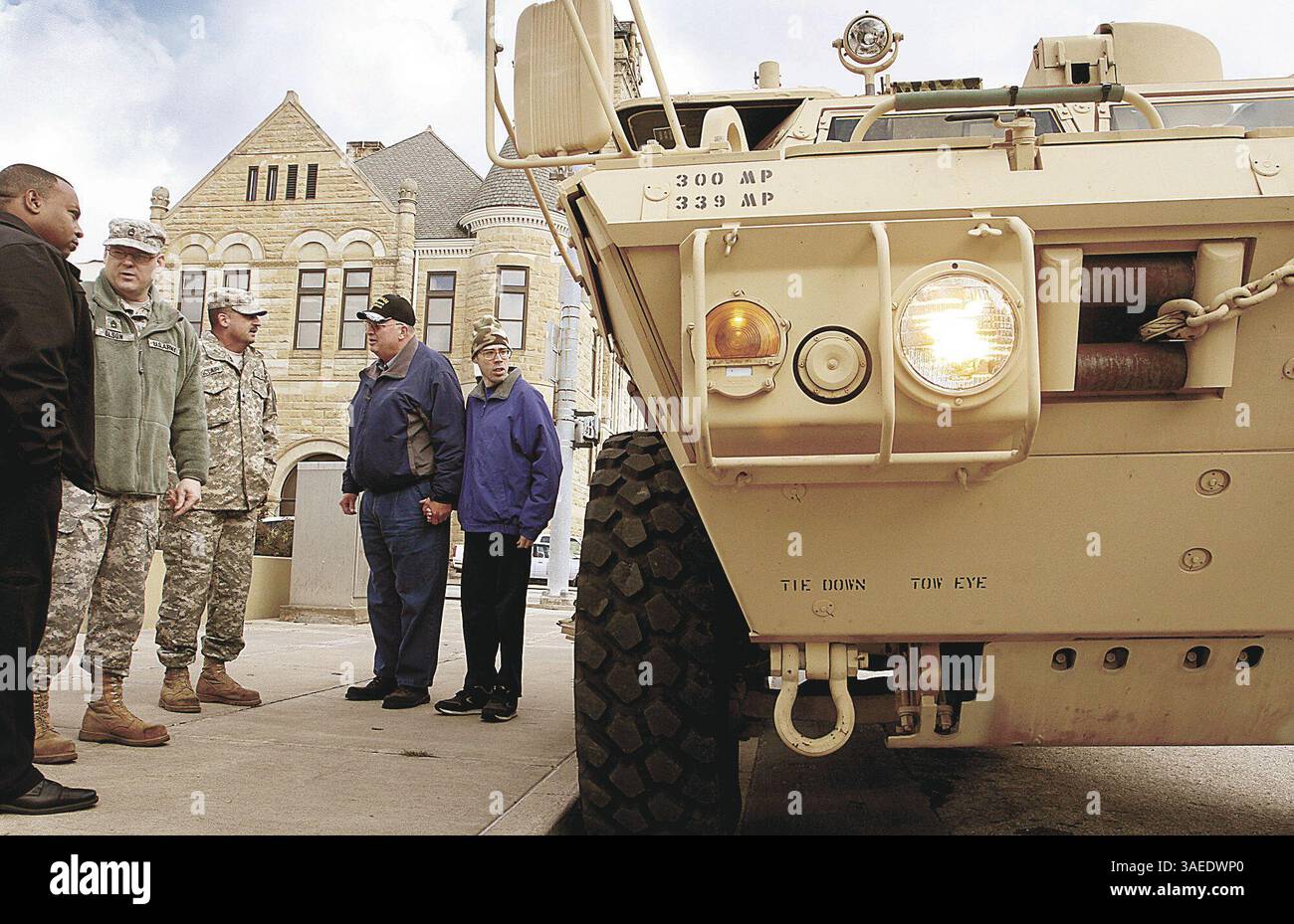 Nov. 10, 2011 - Iowa, U.S. - Members of the U.S. Army Reserves 339th ...