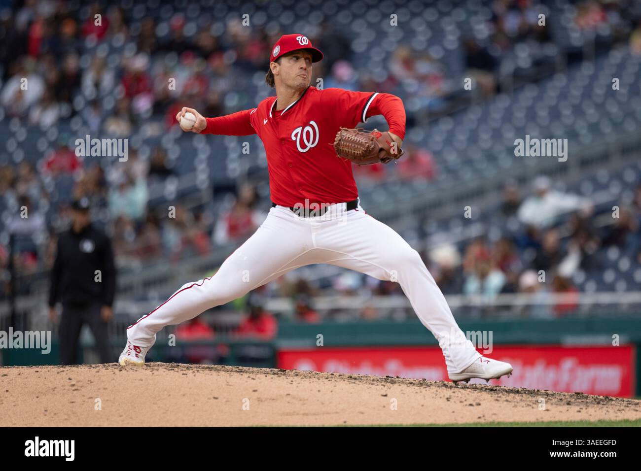 WASHINGTON, DC - APRIL 06: Washington Nationals pitcher Lucas Sims (39 ...