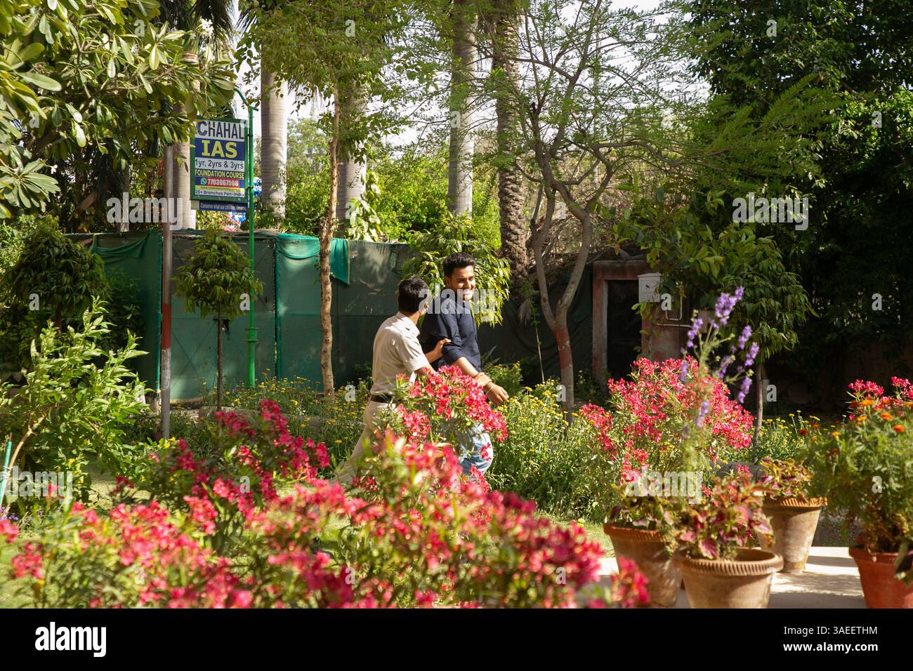 New Delhi, India. 06th Apr, 2025. NEW DELHI, INDIA - MARCH 28: Crowds ...