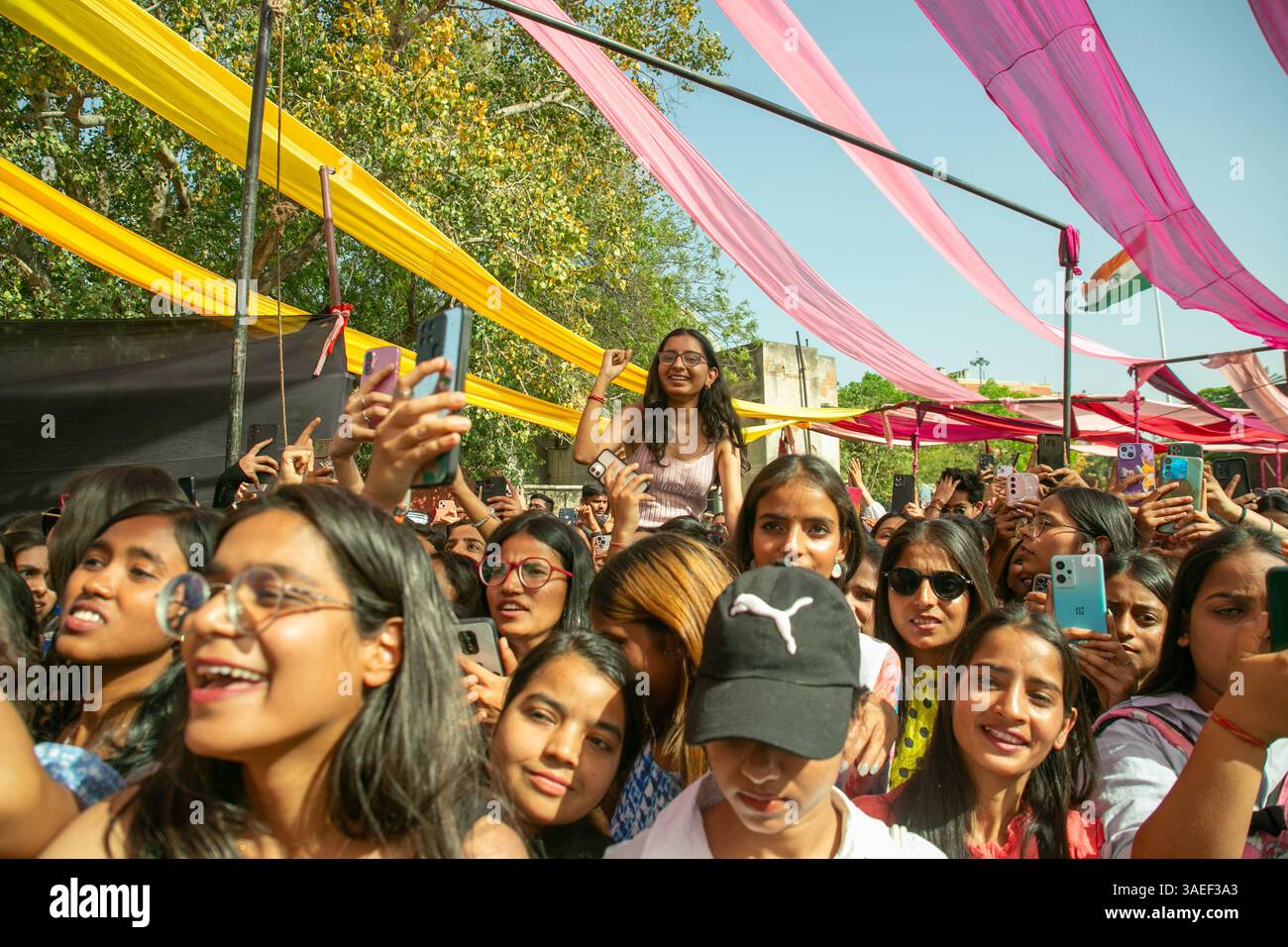 New Delhi, India. 06th Apr, 2025. NEW DELHI, INDIA - MARCH 28: Crowds ...