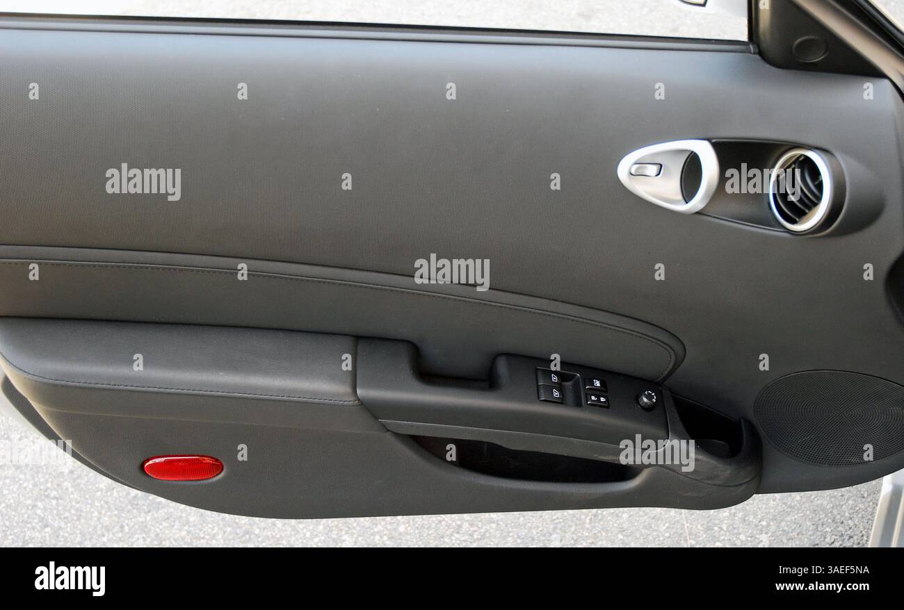 Long hood short deck design hi-res stock photography and images - Alamy