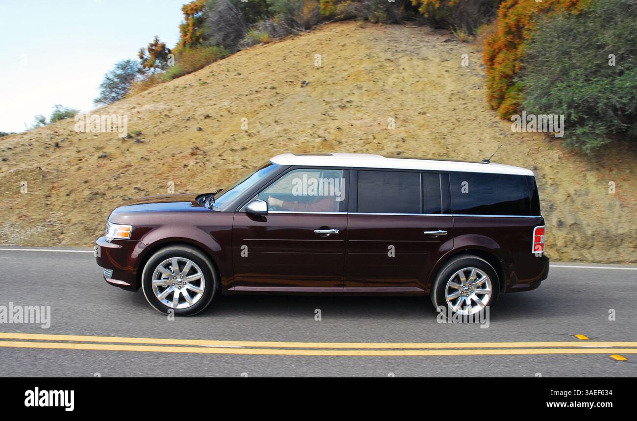 Sep 01, 2008 - Los Angeles, California, USA - The 2008 Ford Flex ...