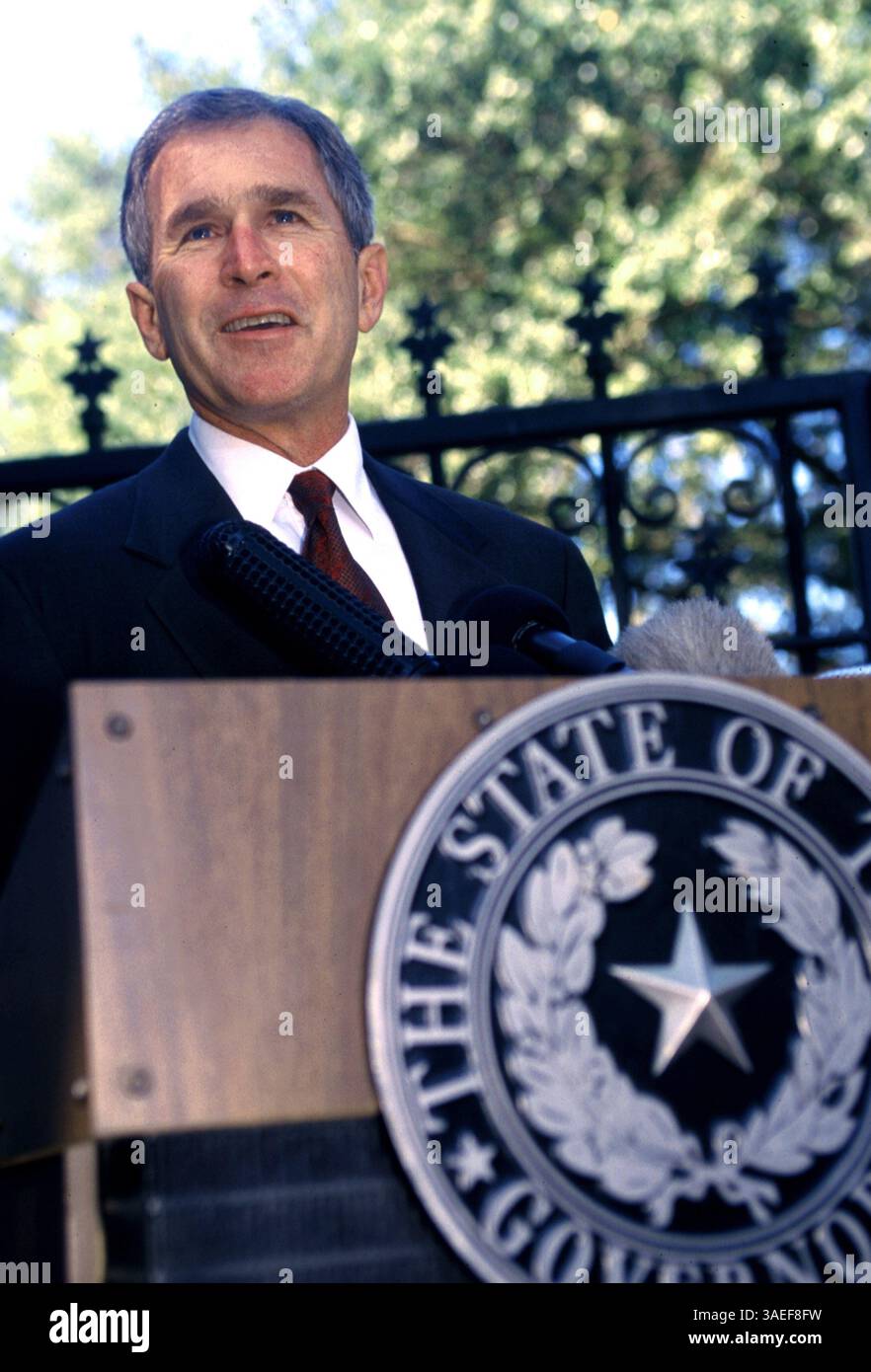 Governor george w bush 1998 hi-res stock photography and images - Alamy