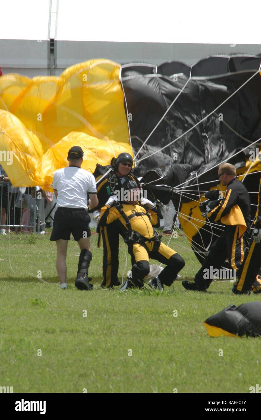 Chuck norris army hi-res stock photography and images - Alamy