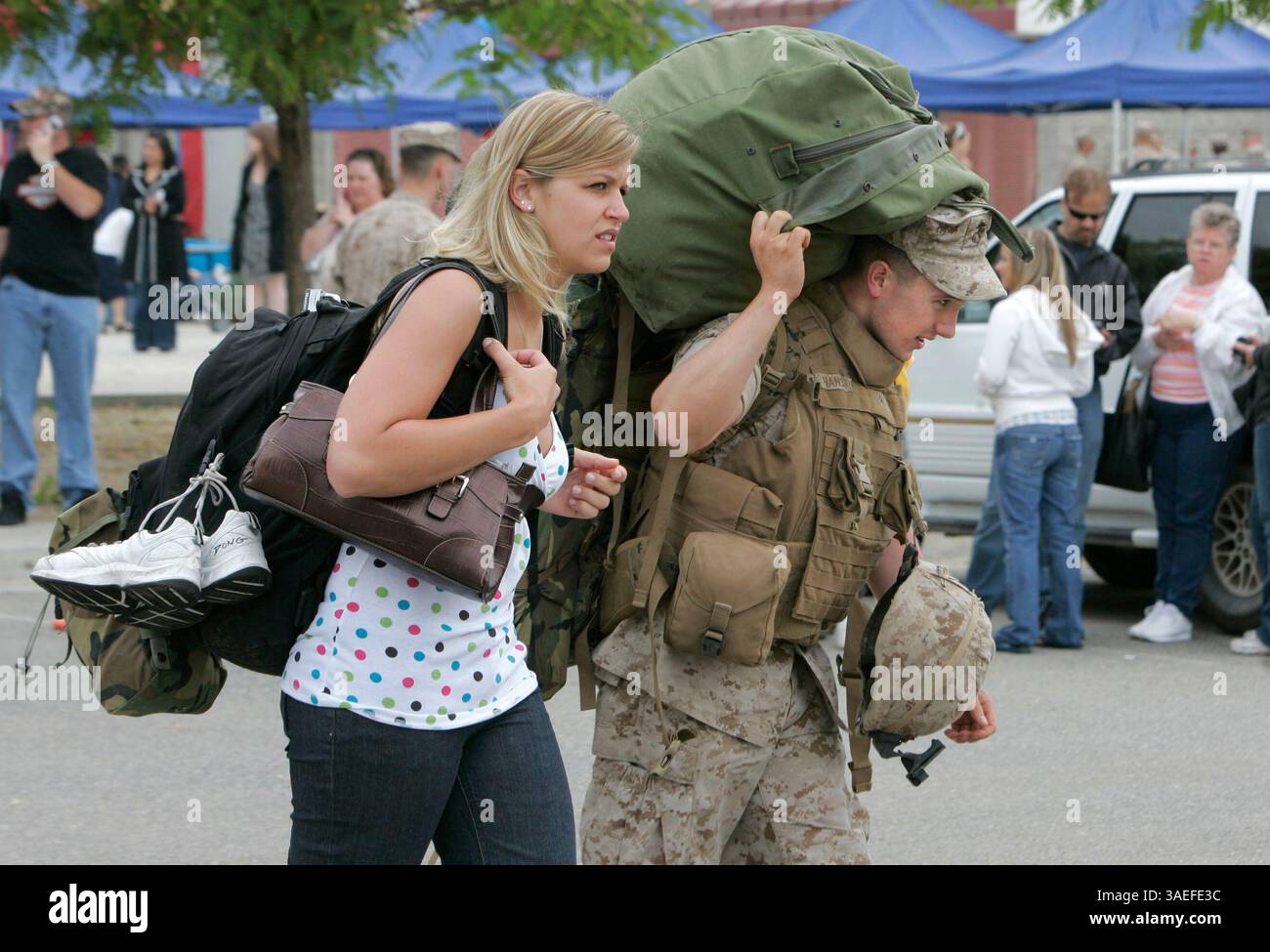 Jun 02, 2008 - Camp Pendleton, California, USA - HEATHER HANSON, left ...