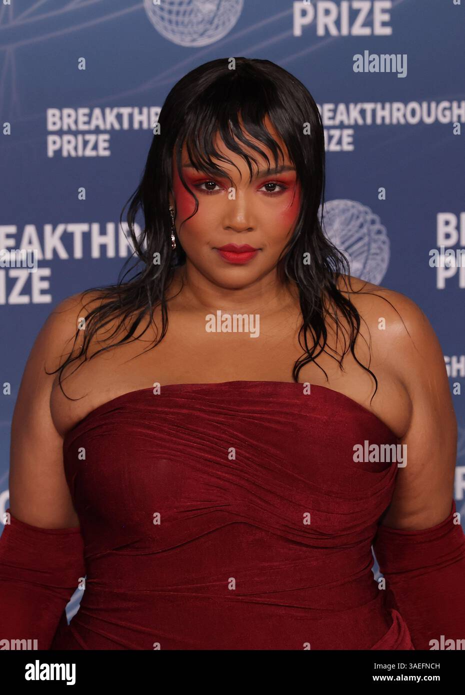 Lizzo attends the 11th Breakthrough Prize Ceremony at Barker Hangar on ...