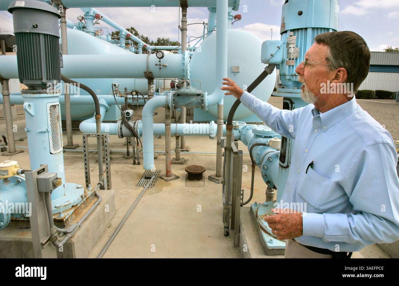 Filtration water from well hi-res stock photography and images - Alamy