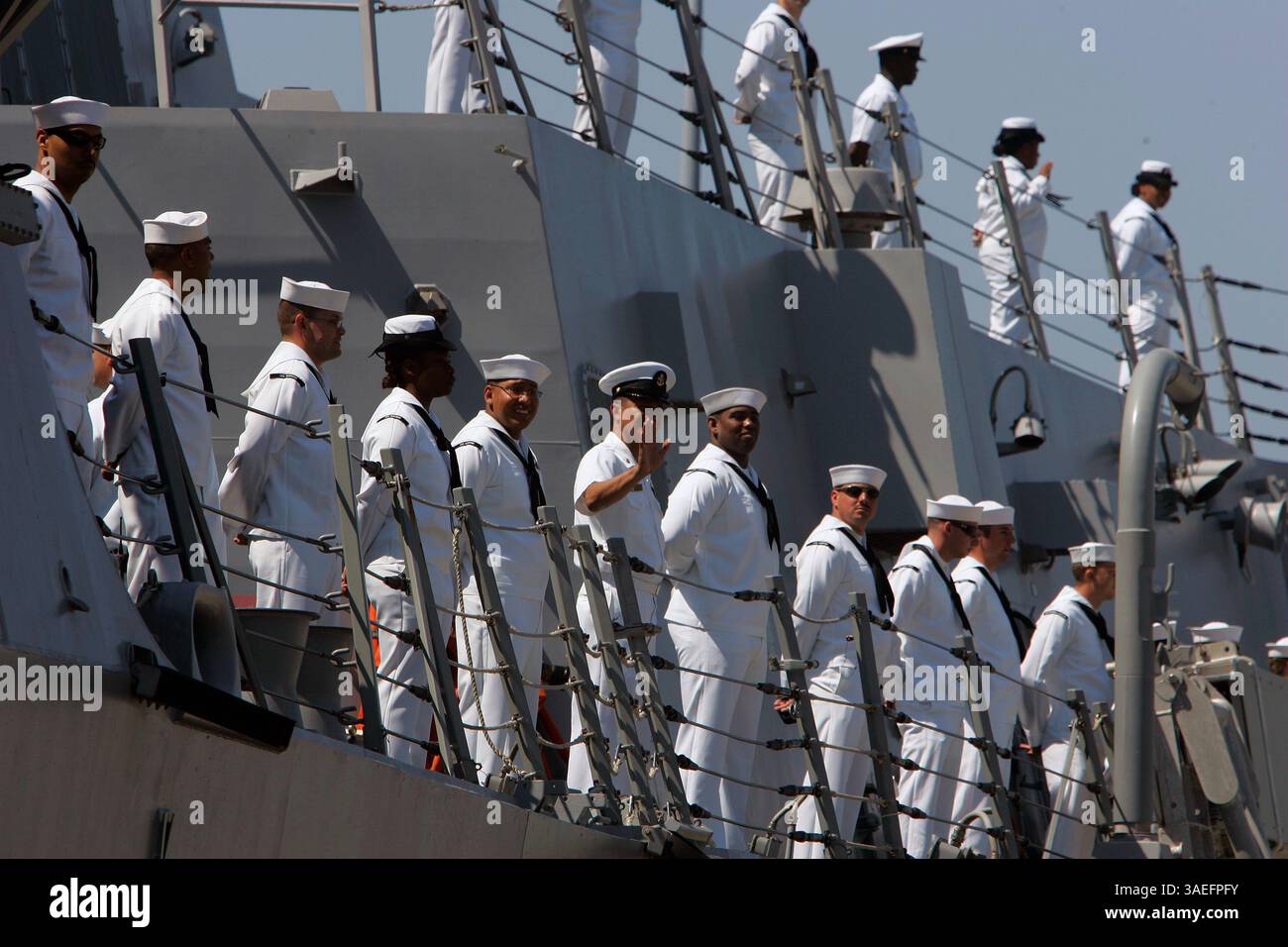 July 31st, 2009, San Diego, California, USA. Sailors aboard the USS ...