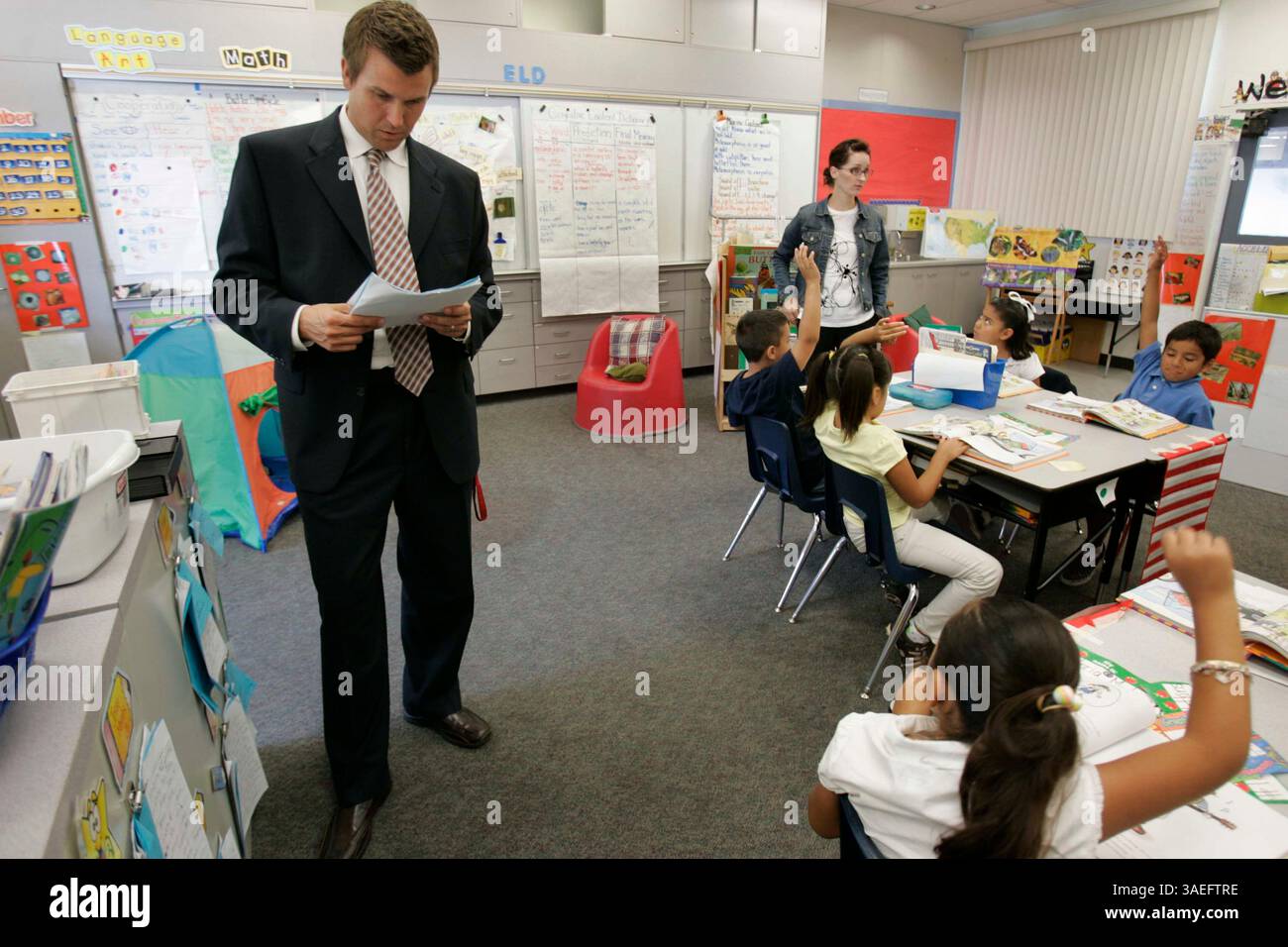 Checking test scores hi-res stock photography and images - Alamy