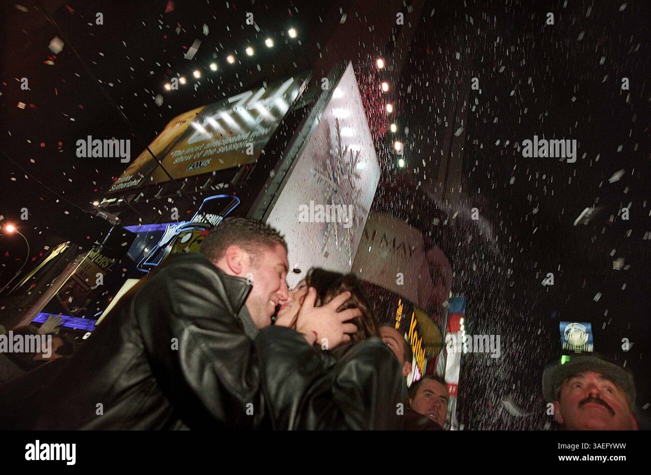 New year times square 2001 hi-res stock photography and images - Alamy