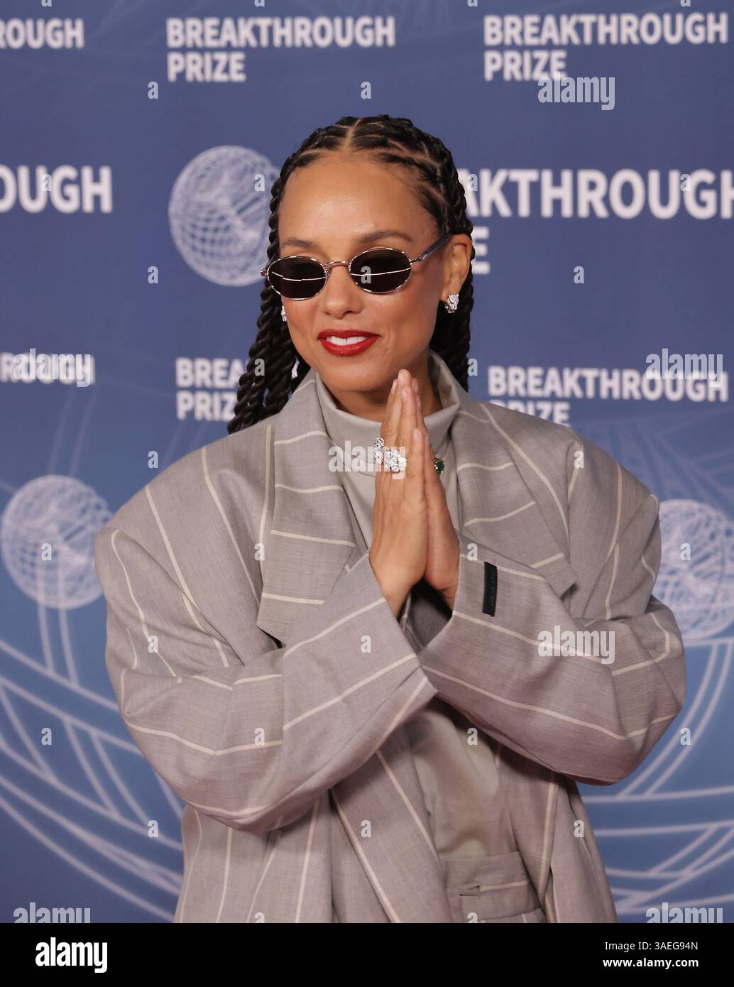 Alicia Keys attends the 11th Breakthrough Prize Ceremony at Barker ...