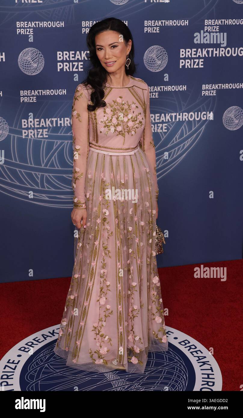 Wendi Murdoch attends the 11th Breakthrough Prize Ceremony at Barker ...