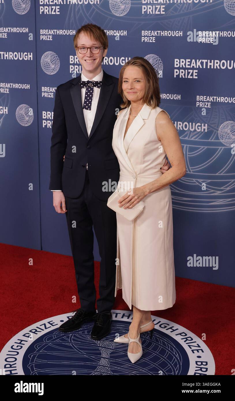 Santa Monica, USA. 06th Apr, 2025. Kit Bernard Foster, Jodie Foster ...