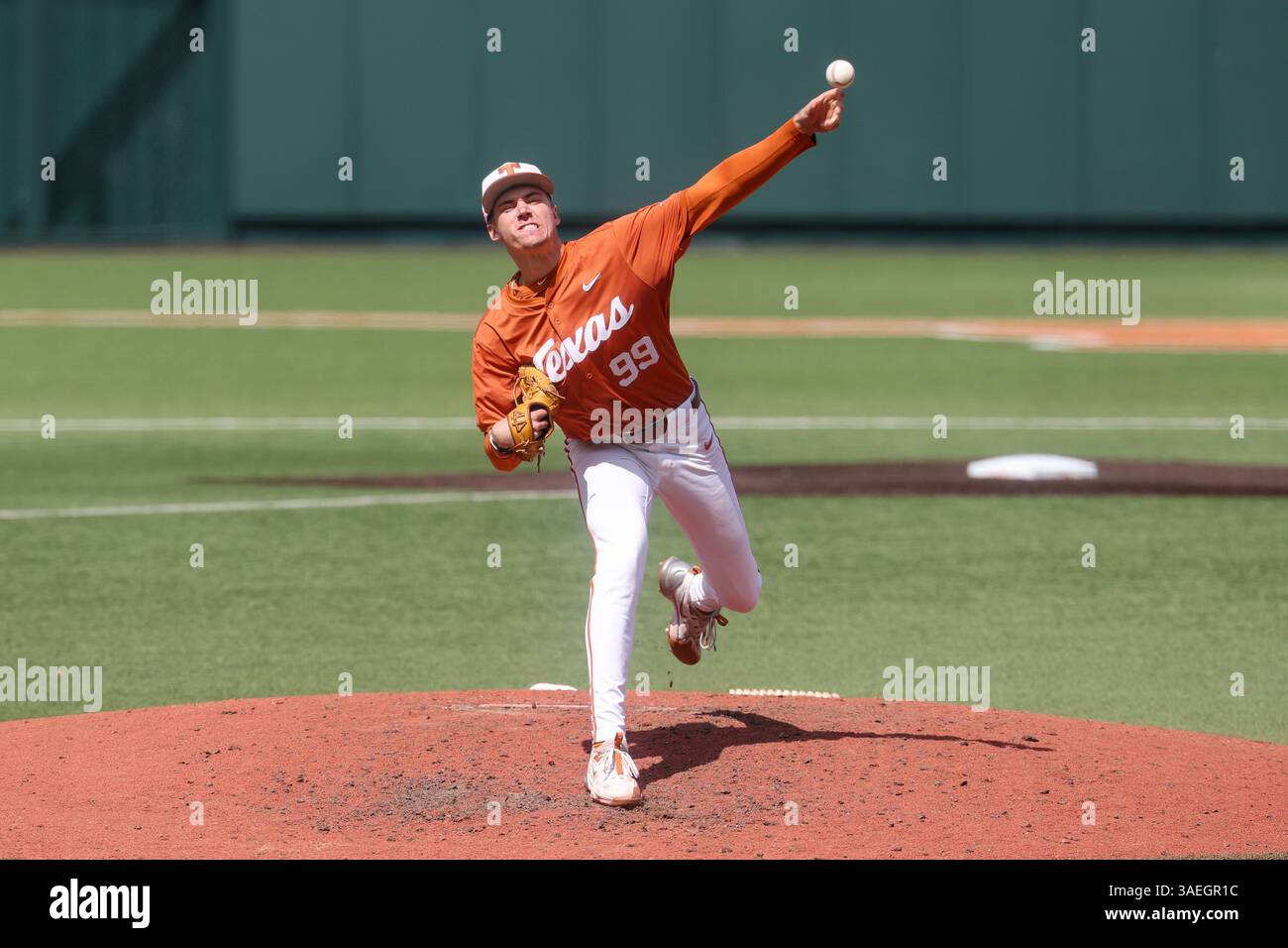 AUSTIN, TX - APRIL 06: Texas pitcher Dylan Volantis (99) pitches the ...