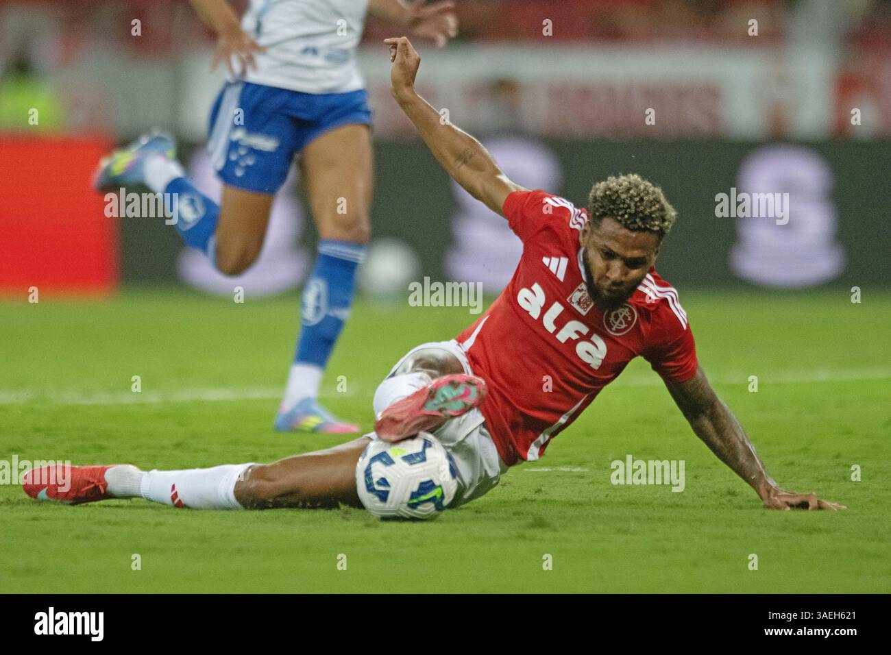 Porto Alegre, Brazil. 06th Apr, 2025. Wesley of Internacional during ...