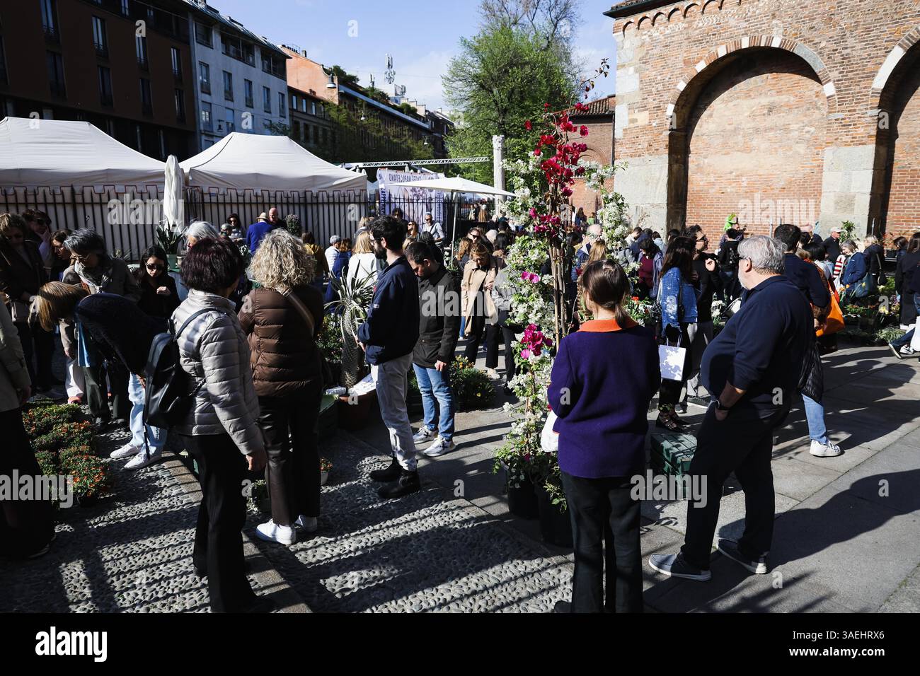 Milan, Italy. 07th Apr, 2025. Milan, The Flora et Decora spring market ...