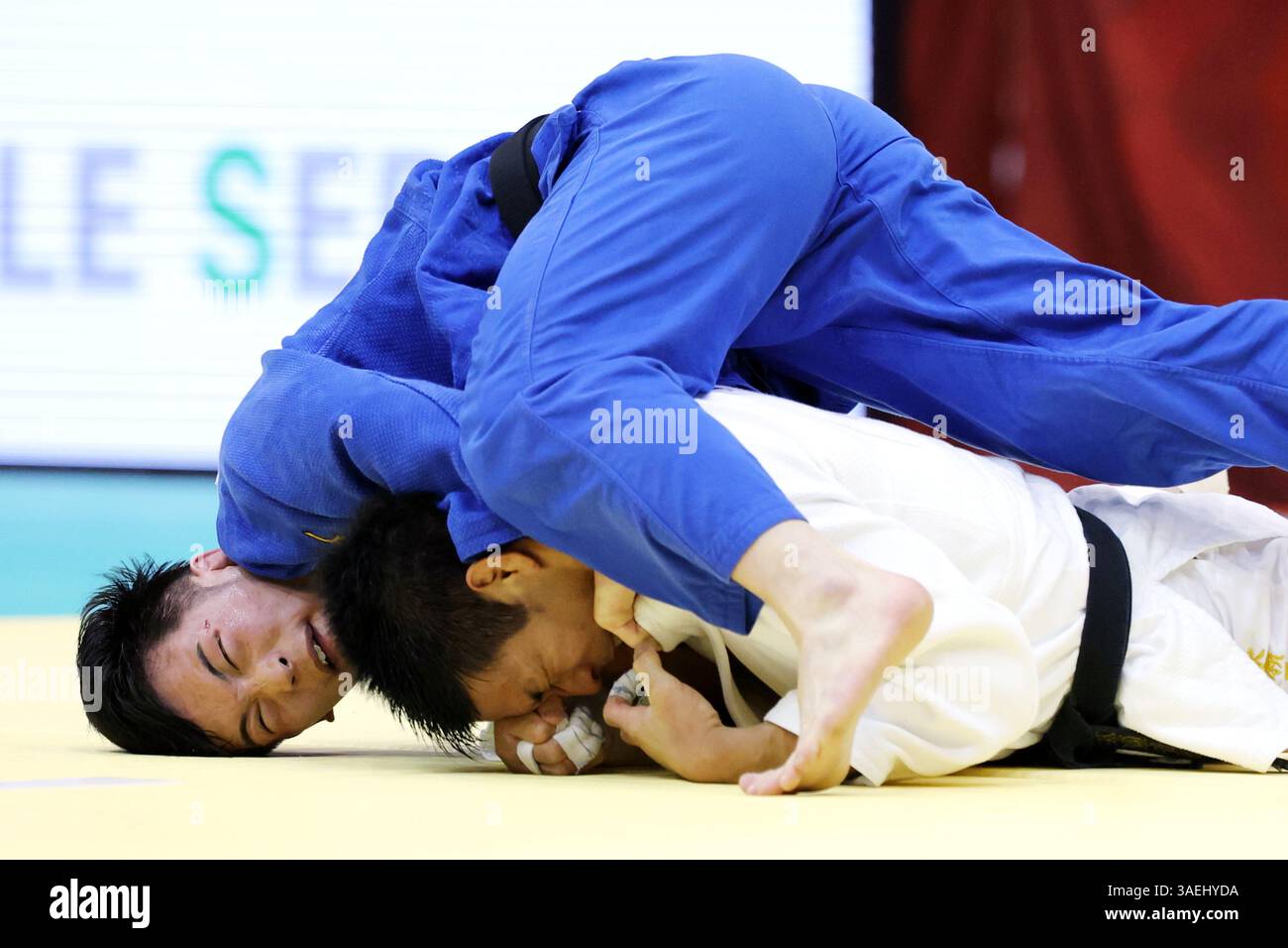 Fukuoka Kokusai Center, Fukuoka, Japan. 5th Apr, 2025. (Top-Bottom) Daisuke Takeuchi, Takanori ...