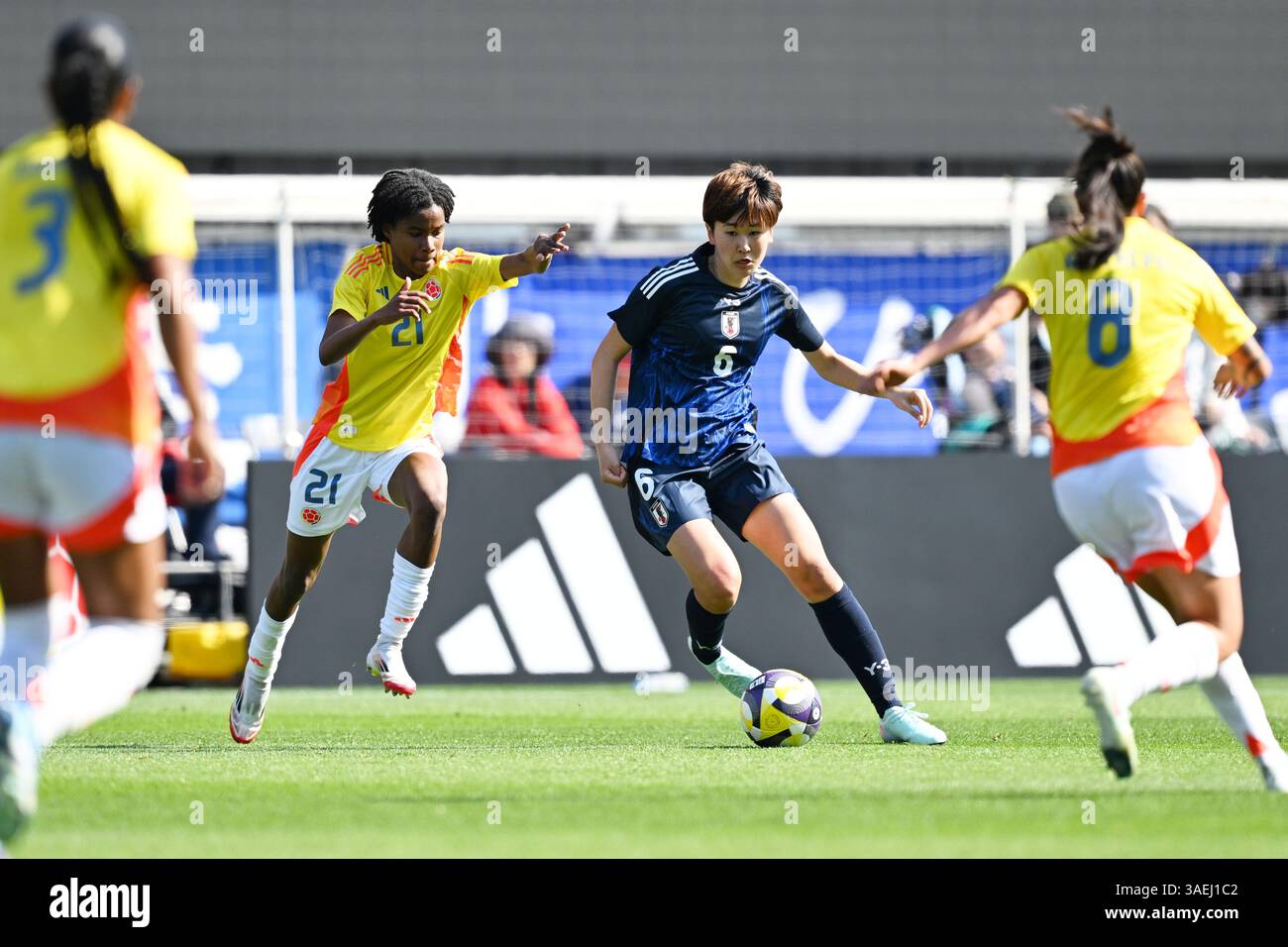 Osaka, Japan. Credit: MATSUO. 6th Apr, 2025. Toko Koga (JPN) Football ...