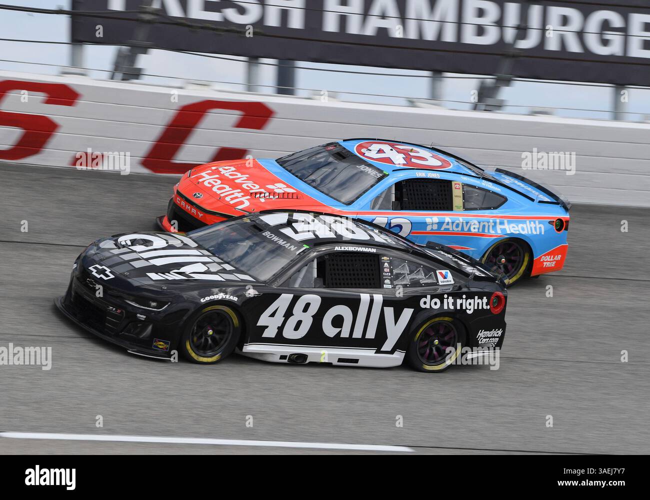 DARLINGTON, SC - APRIL 06: Alex Bowman (#48 Hendrick Motorsports Ally ...