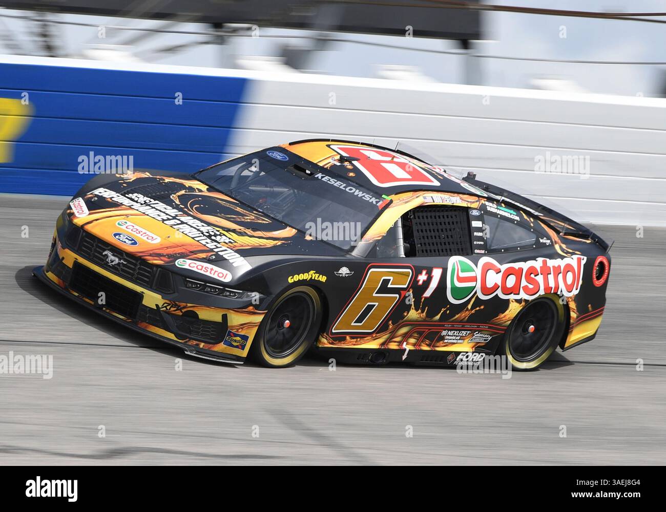 DARLINGTON, SC - APRIL 06: Brad Keselowski (#6 RFK Racing Castrol Seven ...